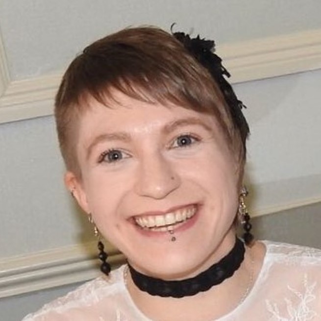 Caroline Davies's Instagram, Twitter & Facebook on IDCrawl